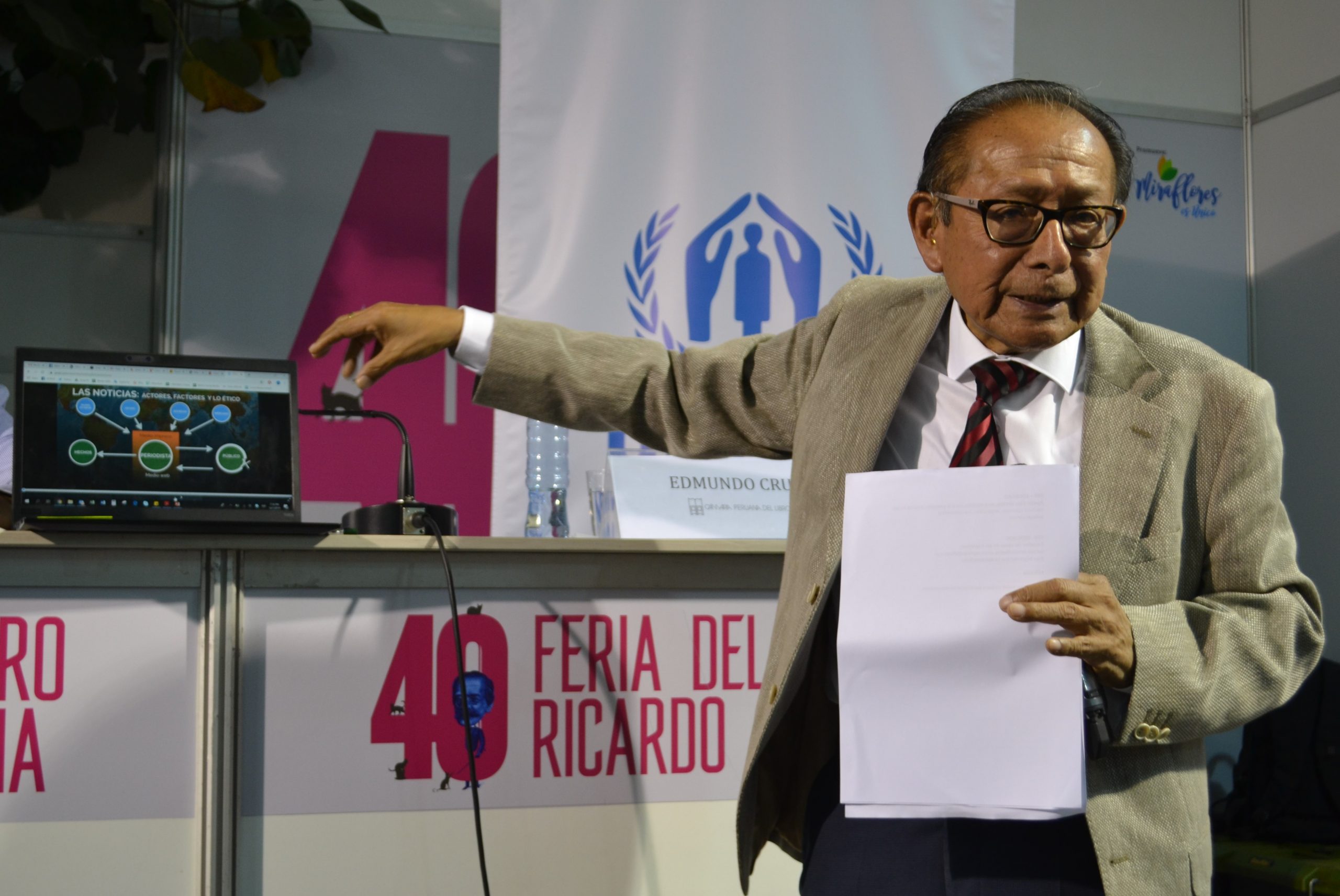 La ética periodística: una lámpara que acompaña al reportero